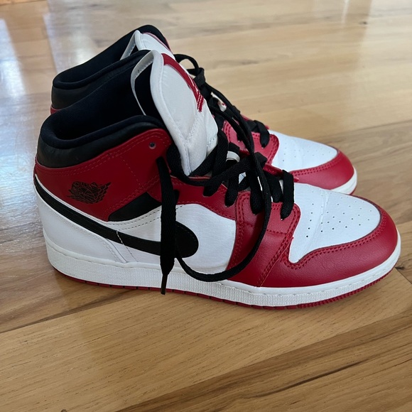Jordan | Shoes | Jordan Retro Chicagos | Poshmark